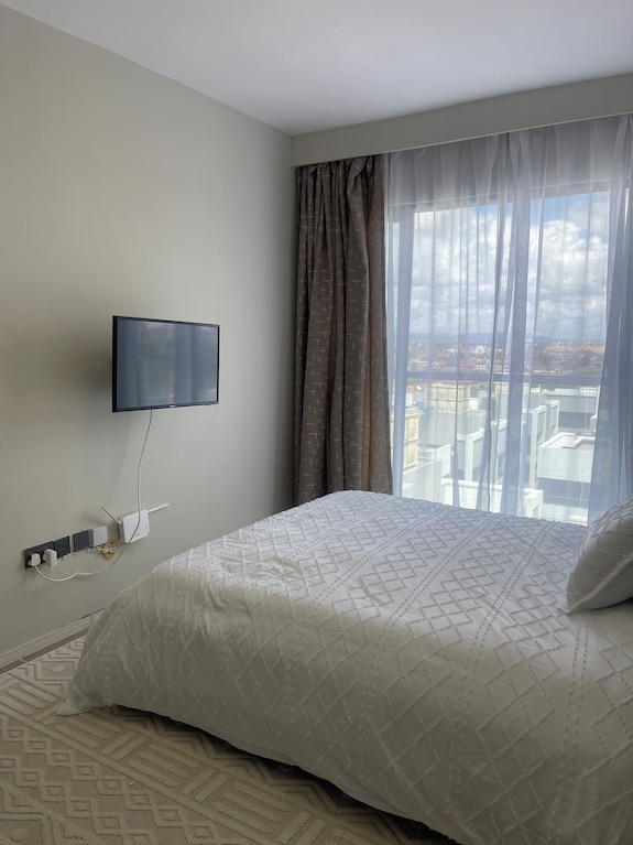 Chic 1-bedroom Apartment With Ac, Wifi In Vibrant Nairobi - Nairobi