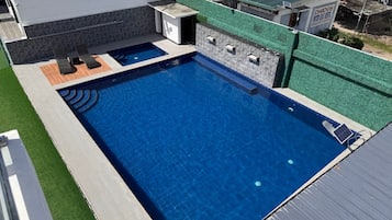 Piscina externa