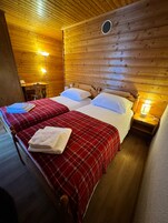 Quarto duplo standard, vista para a montanha