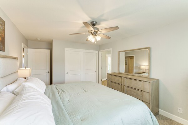 Walk Downtown: Remodeled Home In Murphys W/ Yard! - Murphys, CA