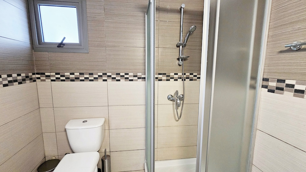 Phaedrus Living Ledras Residences 102 - 尼克西亞