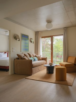 Apartamento Premium, vista para o jardim | Sala de estar | TV de ecrã plano, Netflix, serviços de streaming