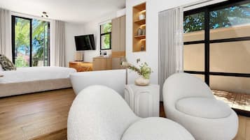 Quarto superluxo, vista para a piscina | Quartos à prova de som, Wi-Fi de cortesia