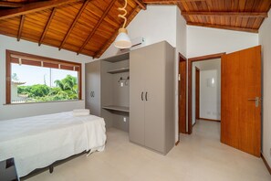 Casa Deluxe, 4 quartos, ar condicionado | 4 quartos, com decoração personalizada, com mobília individualizada 