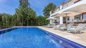 Villa, acessível | 4 quartos, internet de alta velocidade