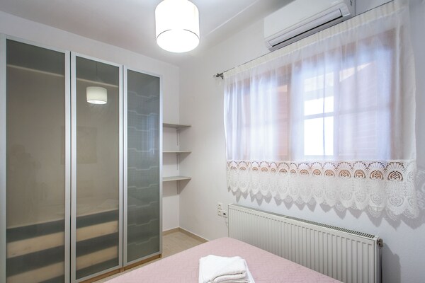 Penelope Downtown - Skiathos