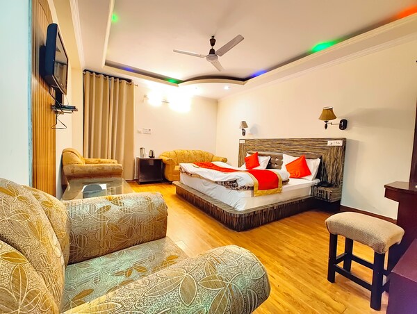 Hotel Moon Nainital Near Mall Road Lake - Nainital
