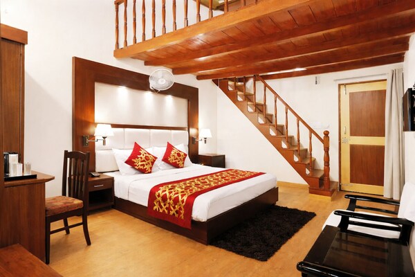 Hotel Moon Nainital Near Mall Road Lake - Nainital