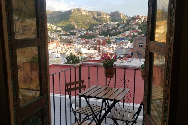 Suíte estúdio panorâmica, para não fumantes, vista para a cidade | Vista da sacada