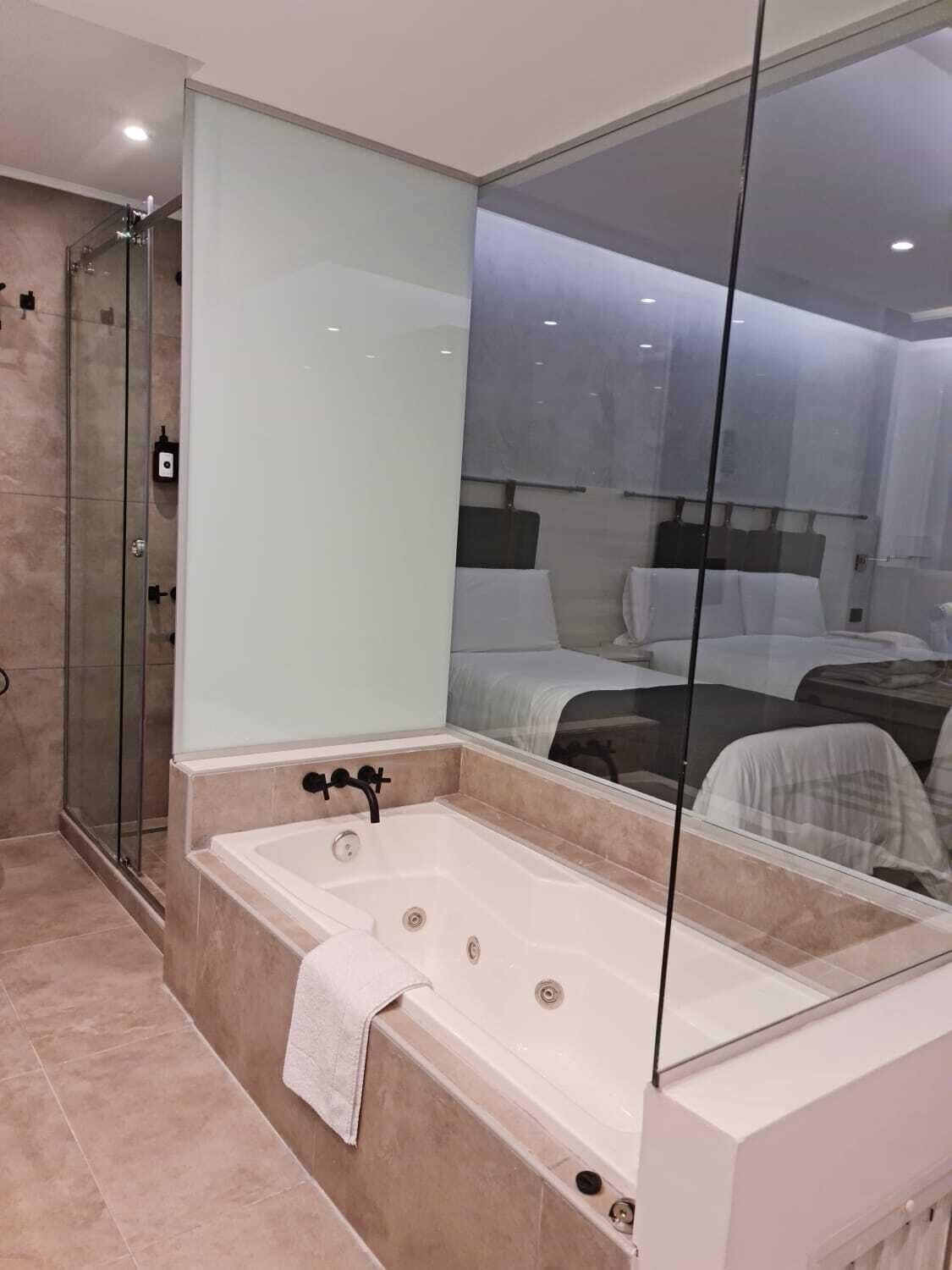 Quarto triplo | Banheiro