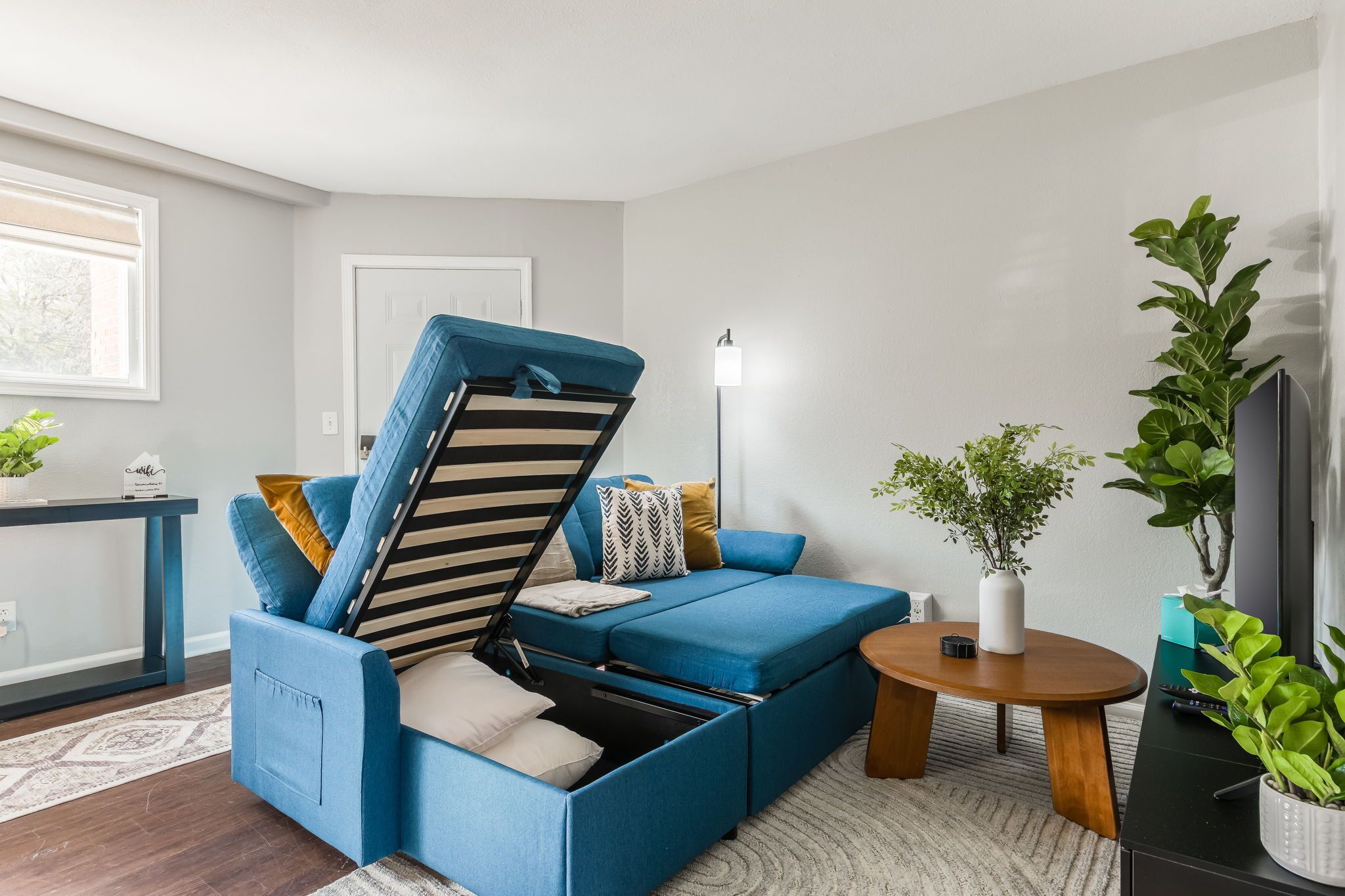 Charming 2-bedroom Apt In Quiet Riverside In Between Airport And Kansas City - Gladstone, MO