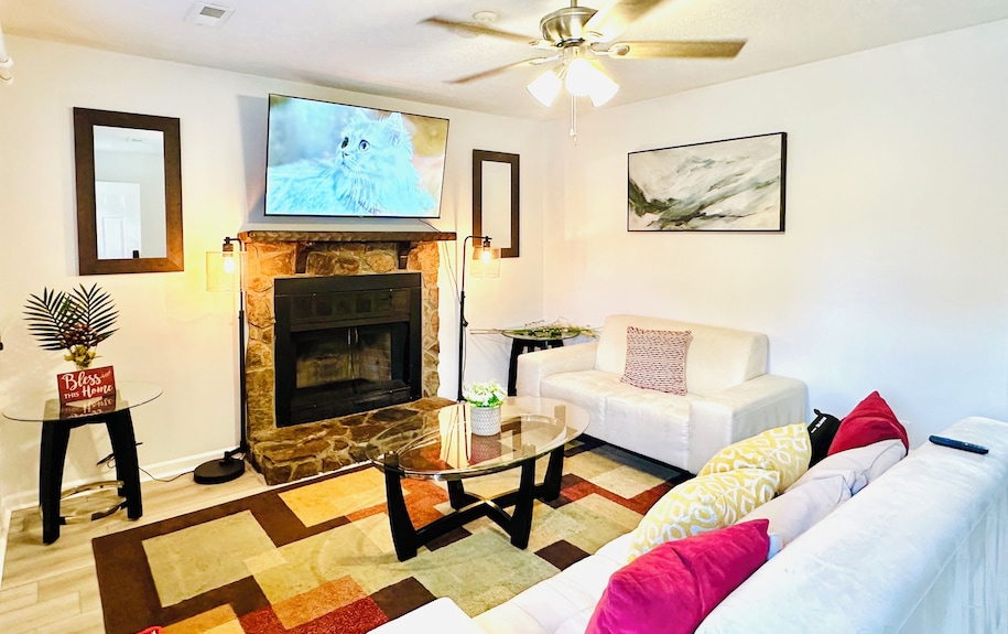 Cozy And Charming House - Ballantyne - Charlotte