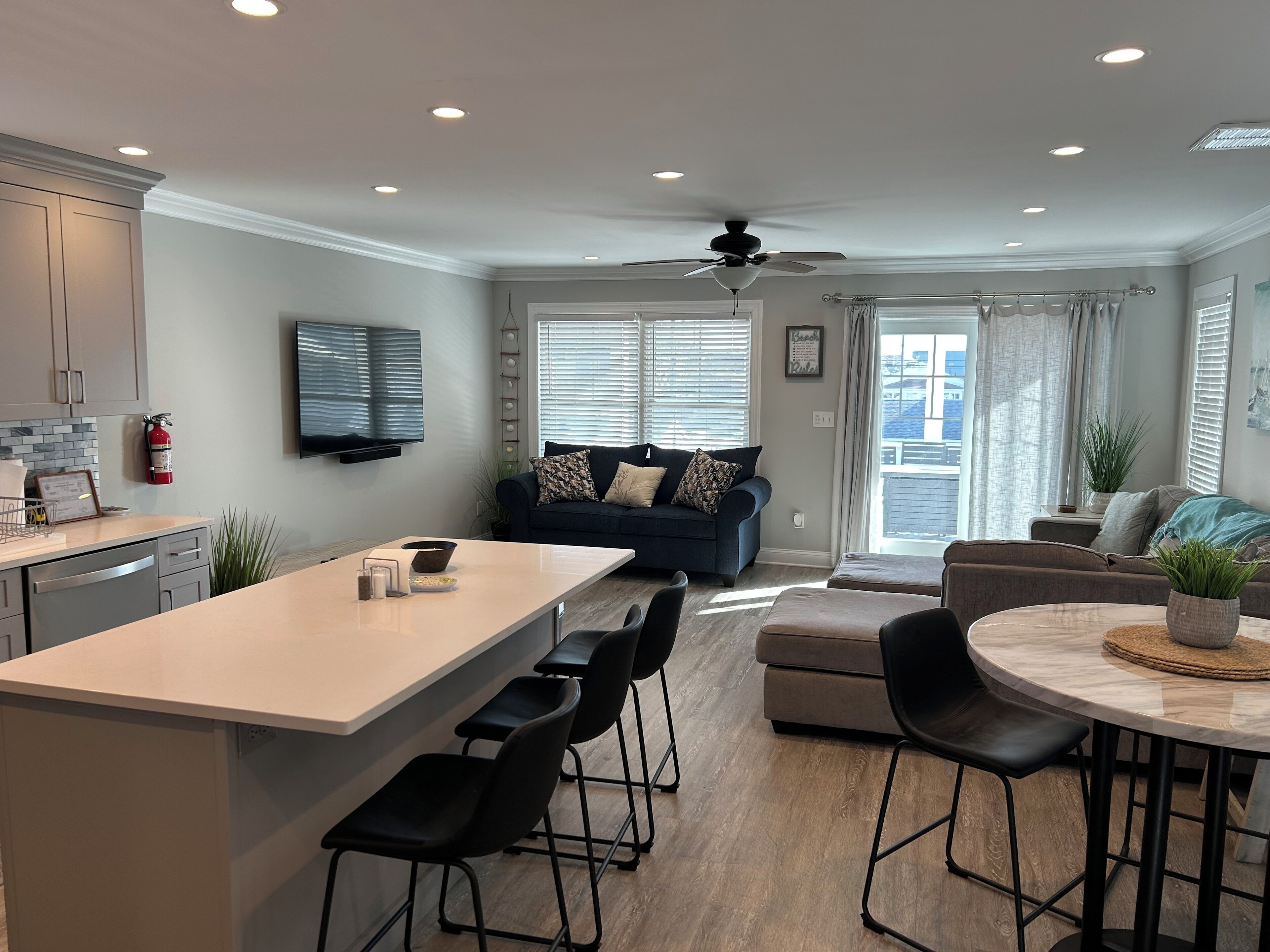 3bedroom, 2.5bath Home In Spectacular Seaside Heights Location! - Seaside Heights, NJ