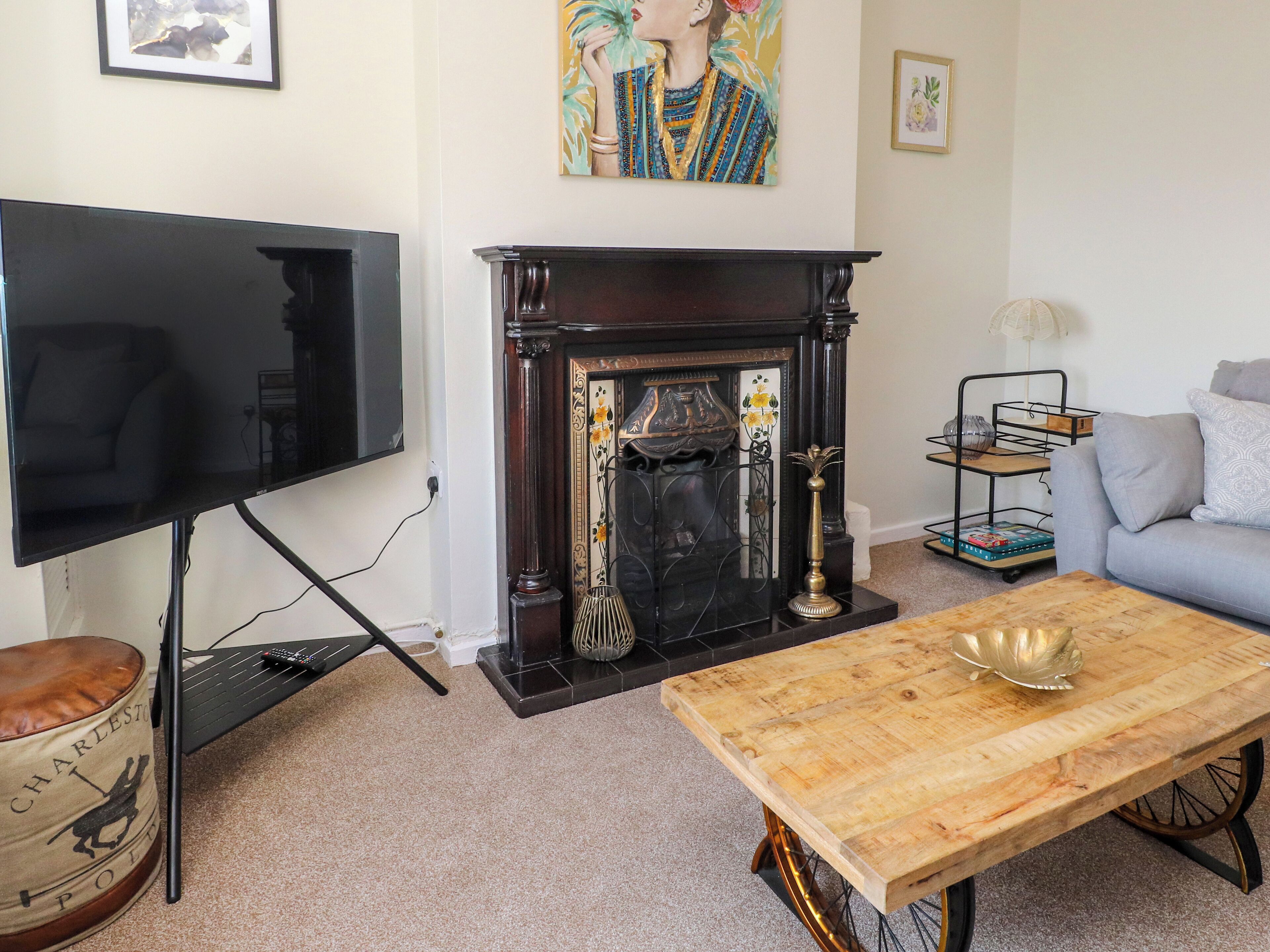 4 Bay View Terrace, Pet Friendly, With A Garden In Llandudno - Conwy