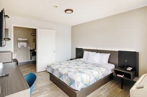 Escrivaninha, ferros/tábuas de passar roupa, Wi-Fi de cortesia