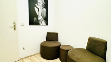 Quarto Básico | Ferro/tábua de engomar