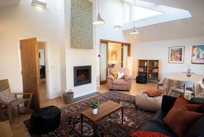 Stylish 3-bedroom Detached Home In Cambridge - Cambridge