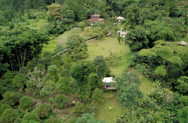 Lingga Garden House - Cisarua