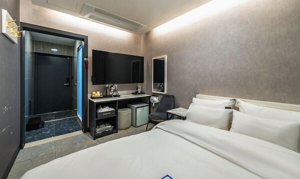 T7 호텔 무인텔 에버랜드점 - 유림동