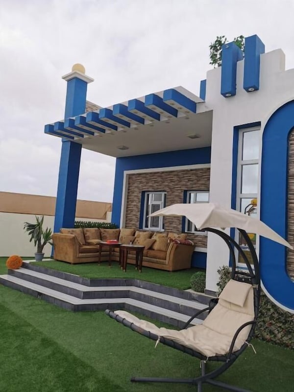 Red 12 Almasaraat - Salalah