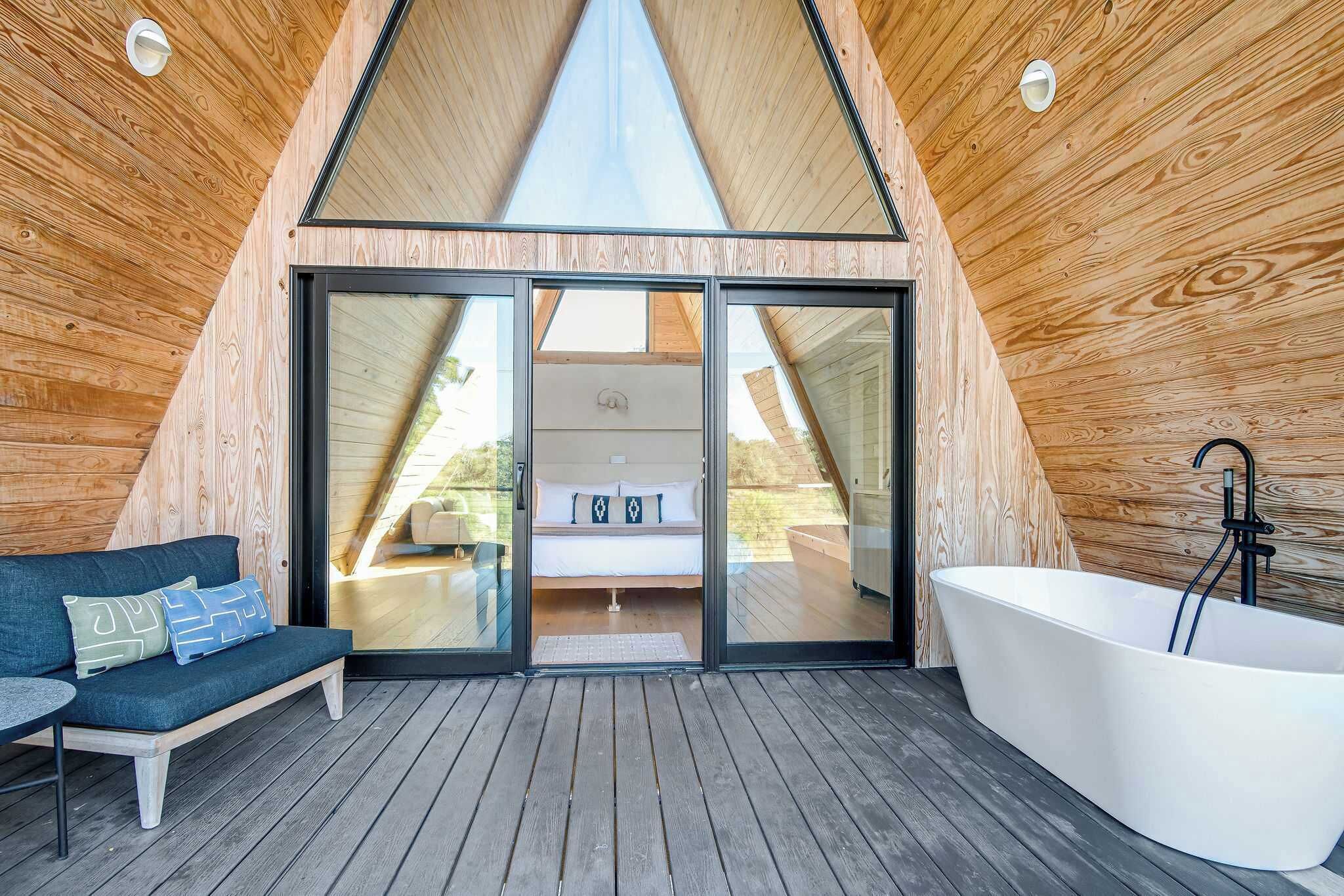 Cedar Treehouse @ A-frame Ranch - Fredericksburg, TX