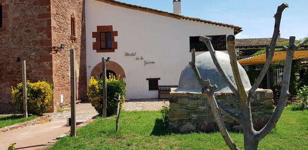 Hostal La Guineu - Girona