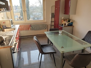 Apartamento, 1 quarto, fumadores | Sala de jantar