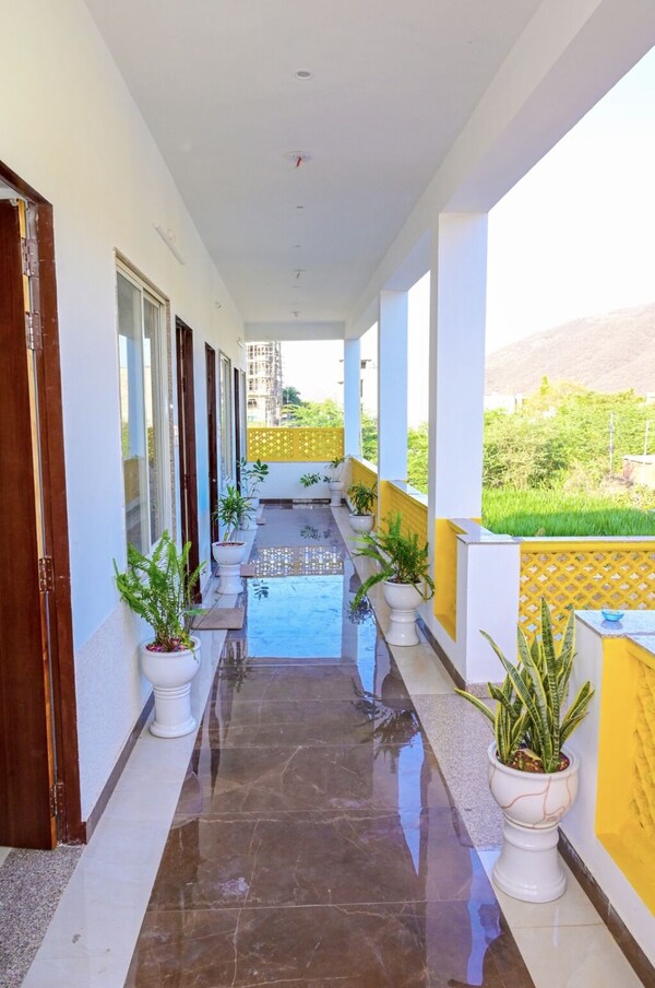 Hari Om Tatsat Retreat Pushkar - Ajmer