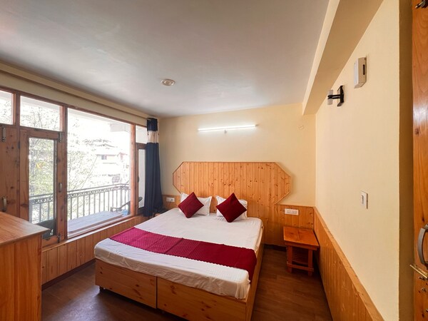 Holiday Moods - Manali