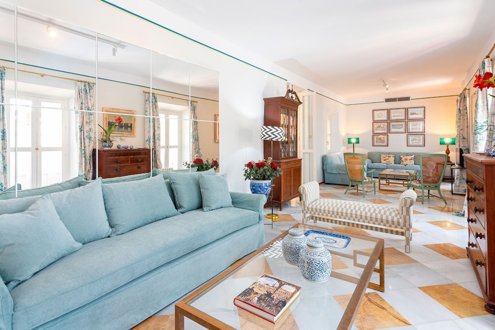 Traditional House With Private Terrace. Campamento - Sevilla, España