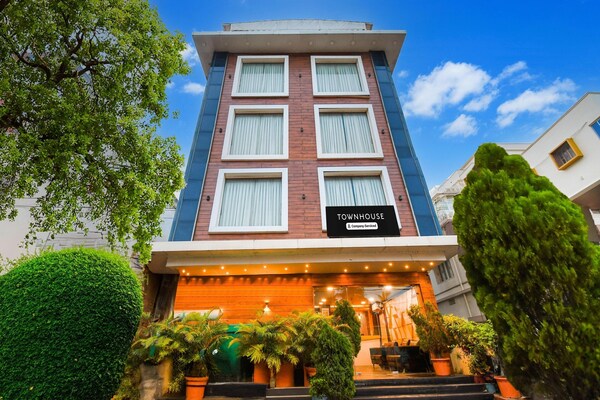 Premium Stays Near Marine Drive Puri - Puri