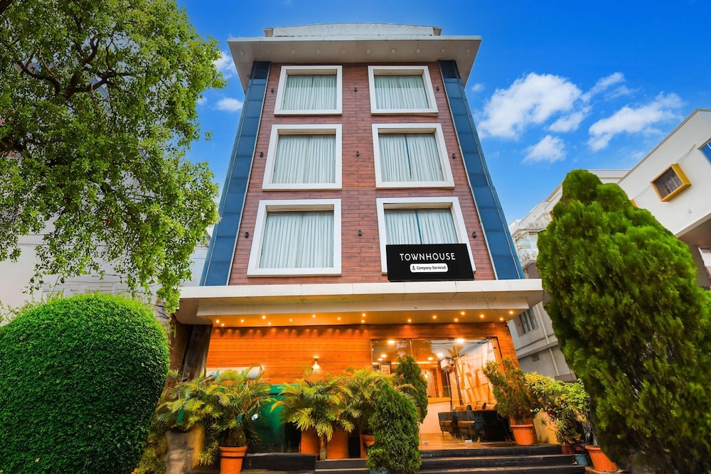 Premium Stays Near Marine Drive Puri - Puri