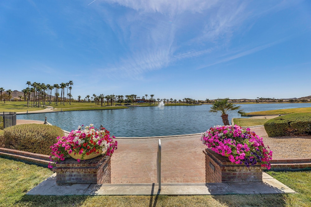 Community Perks & Trails: Goodyear Retreat! - Goodyear, AZ