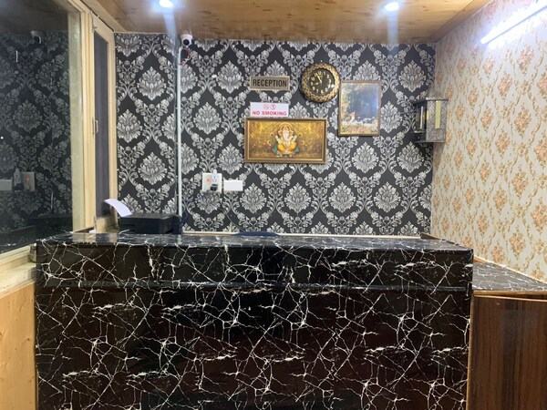 Shimla Hill View Hostel - Shimla