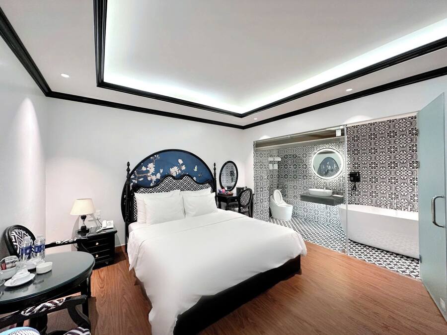 Quarto casal romântico | Quartos à prova de som, Wi-Fi de cortesia