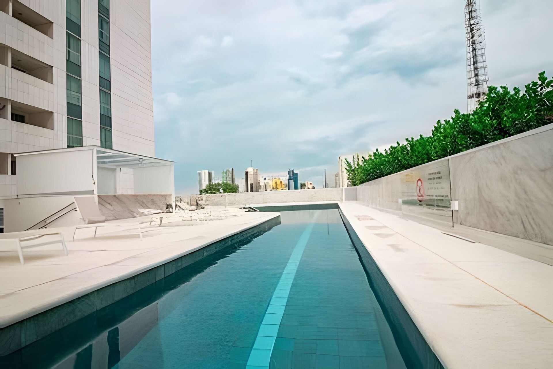 Apartamento Básico | Piscina