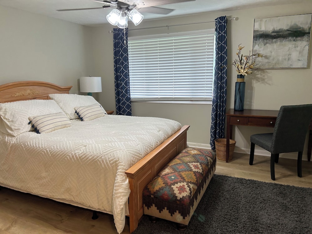 Boston Mills Guesthouse- Historic Hudson - Hudson | Vrbo