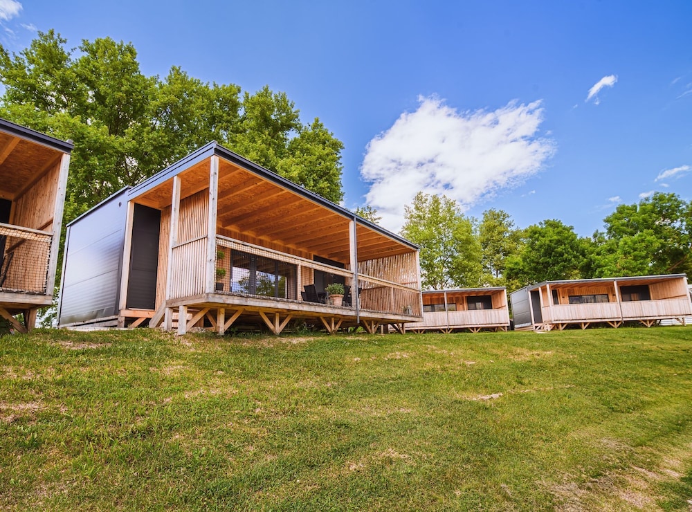 Lakeside Luxury Retreat Mobile Homes With Thermal Riviera Tickets - Čatež ob Savi