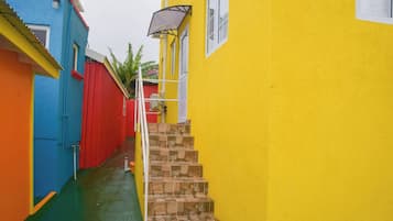 Apartamento, 1 quarto, pátio, Vista para a cidade | Terrenos do alojamento