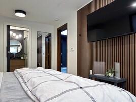 Quarto, 1 cama King | Wi-Fi de cortesia