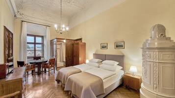 1 quarto, escrivaninha, Wi-Fi de cortesia
