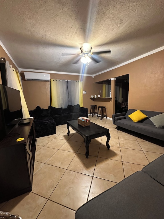 Charming 2-bedroom House In Central Hobbs! - Hobbs, NM