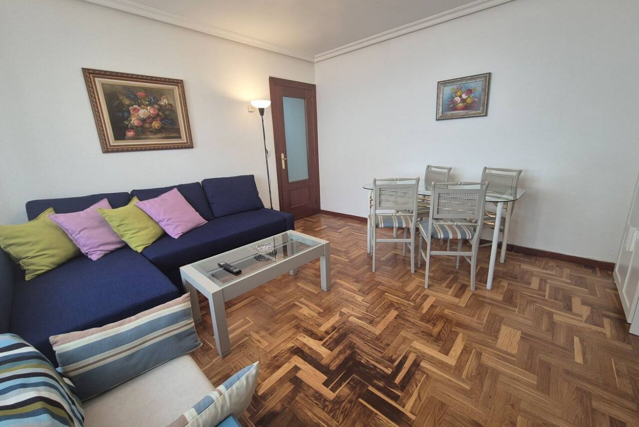 656a Apartamento En Oviedo By R2r Consulting - Oviedo