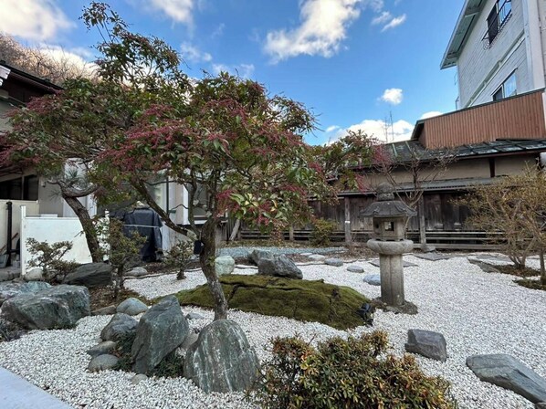 Vila superluxo, vista para o jardim | Vista para o jardim