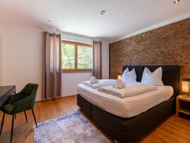 Casa | 3 quartos, individualmente mobiliados, roupa de cama
