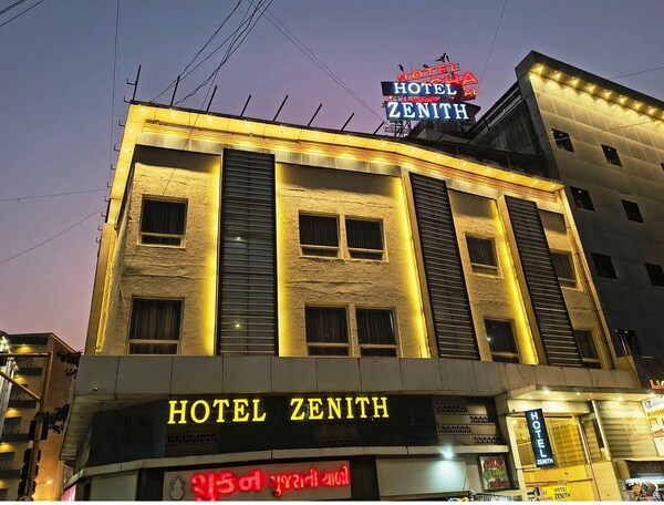 Hotel Zenith Surat - Surat