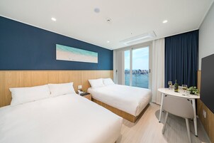Oceanlake View Superior Family Twin | Roupa hipoalergénica, cortinas/cortinados opacos, quartos insonorizados