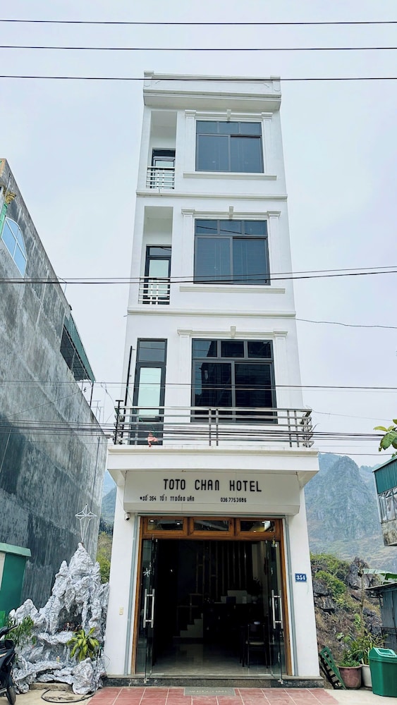 Toto Chan Hotel - Hà Giang