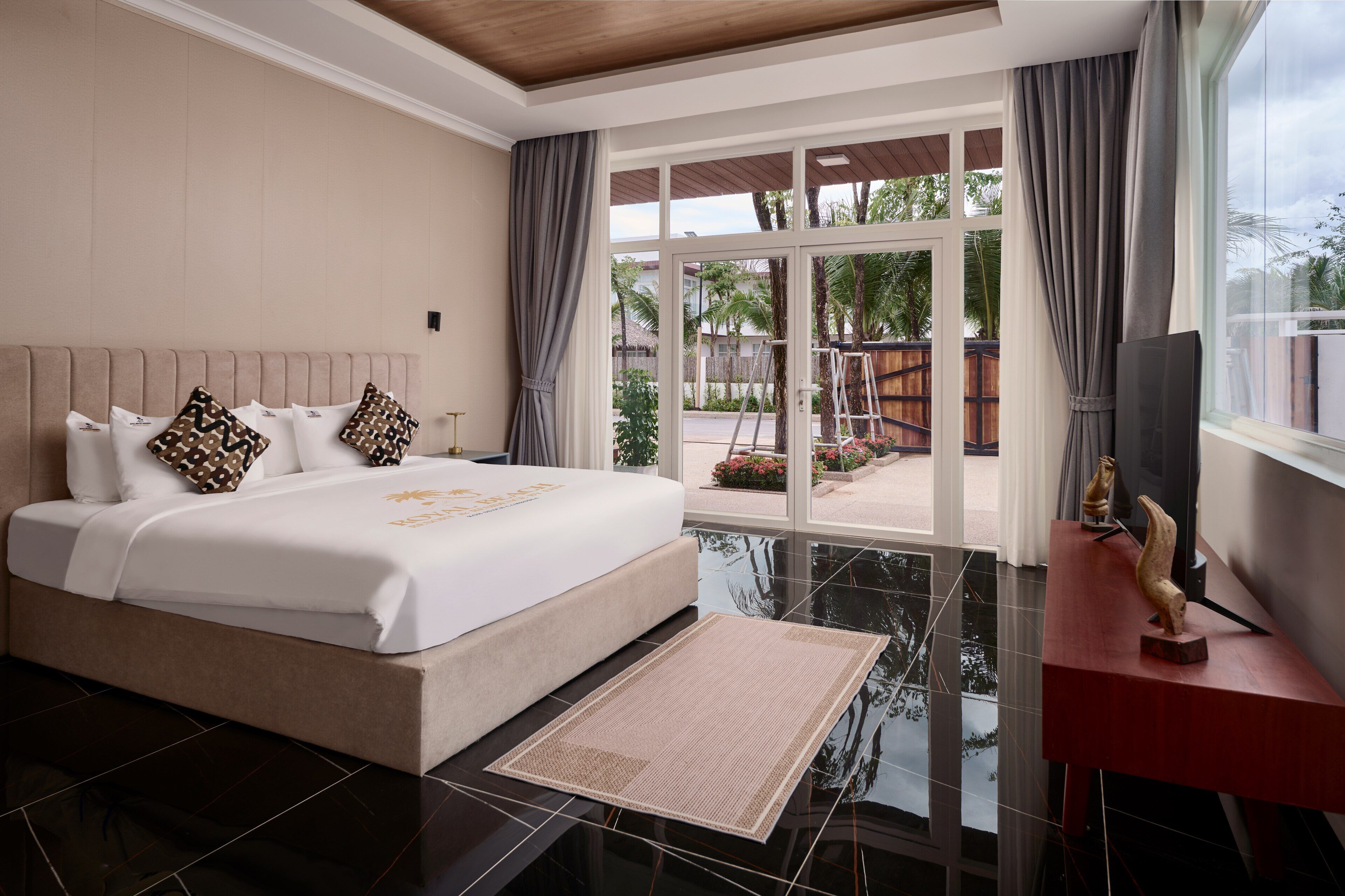 Presidential Suite Kravan 4 Bedrooms Villa Garden View | Roupas de cama premium, frigobar, cofres nos quartos, escrivaninha