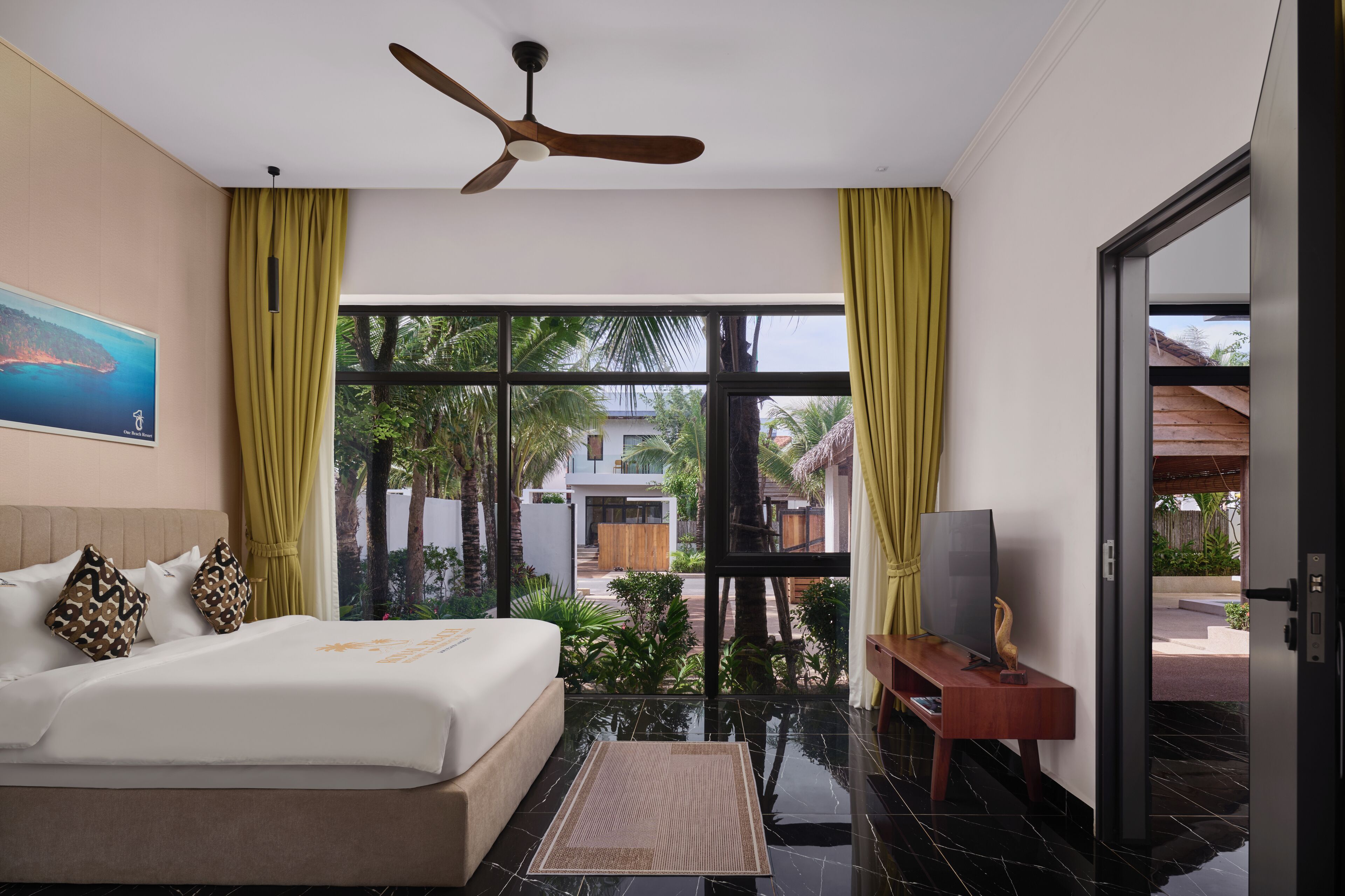 Presidential Suite Romdul 6 Bedrooms Villa Garden View | Roupas de cama premium, frigobar, cofres nos quartos, escrivaninha